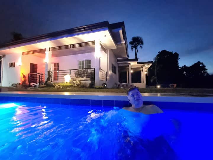 Relax & Enjoy Home Near Airport! - Opol