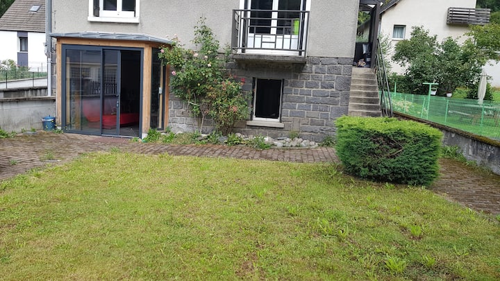 Appartement Plein Pieds & Jardin - Chambon-sur-Lac