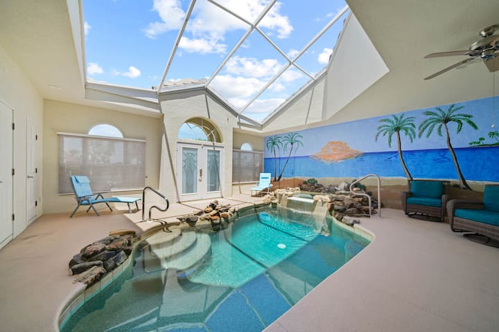 Waterfront Home W/courtyard Pool - Punta Gorda, FL