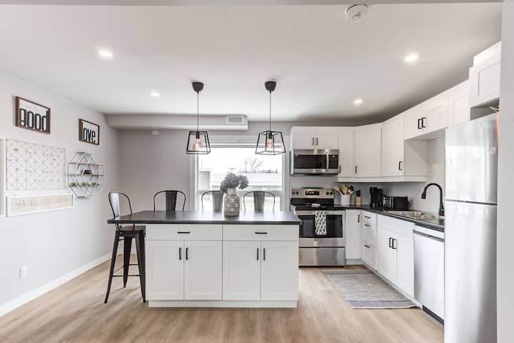 Stylish Downtown Sudbury Loft - Greater Sudbury