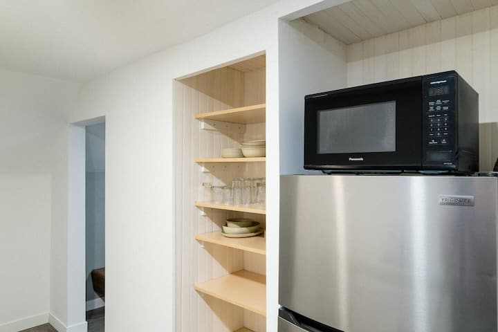Lovely 1 Bed Loft - Winnipeg