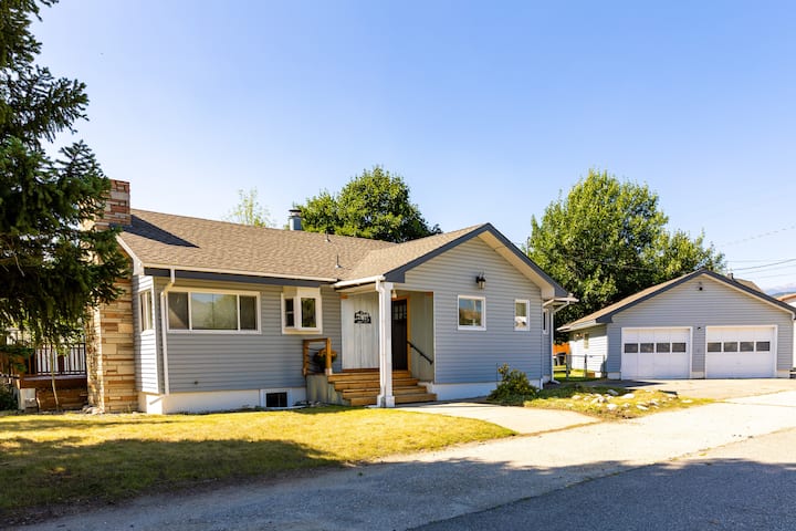 Walkable Red Lodge Retreat - Red Lodge, MT