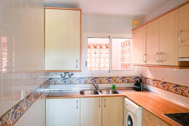 Marbella! 2 Bedroom Duplex W/ Sea Views & Rooftop - Marbella
