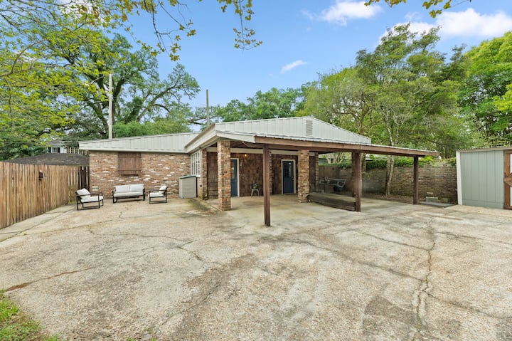 Serene Midtown Cottage - Walk To Hotspots! - Mobile, AL