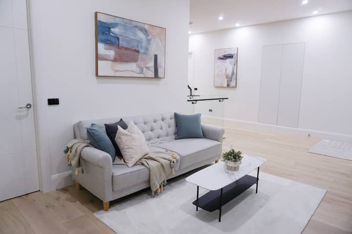 Contemporary Luxury In Glen Waverley - Notting Hill