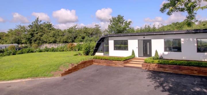 Ultra Modern Stunning Location - Bewdley