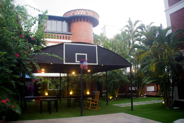 Comfort Stay @ Brick Castle, Neelankarai - Chennai