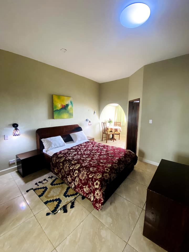 Ocean View Studio 403 - Monrovia