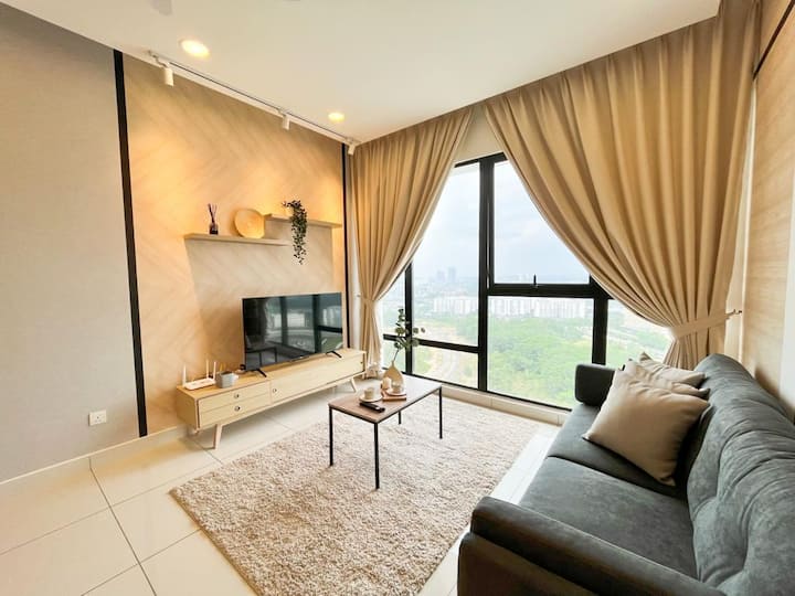 B2302 2br Netflix Southkey Mall Pool - Johor Bahru
