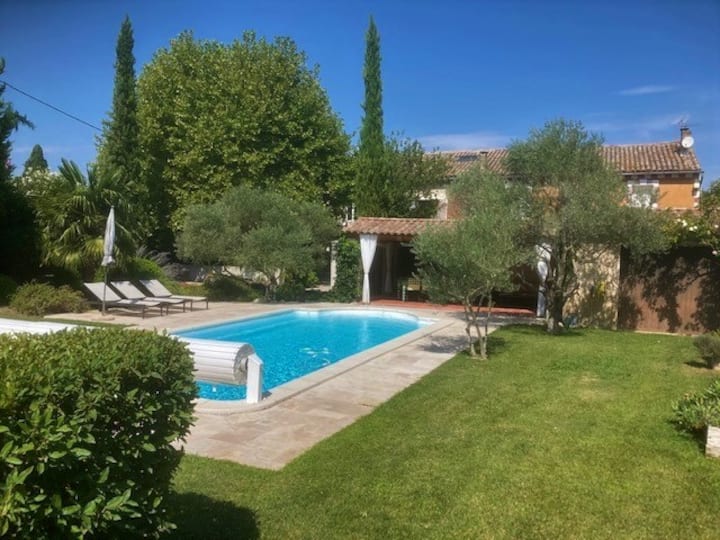 Mas Des Trois Rocs Meublé De Tourisme 4 éToiles - Cavaillon