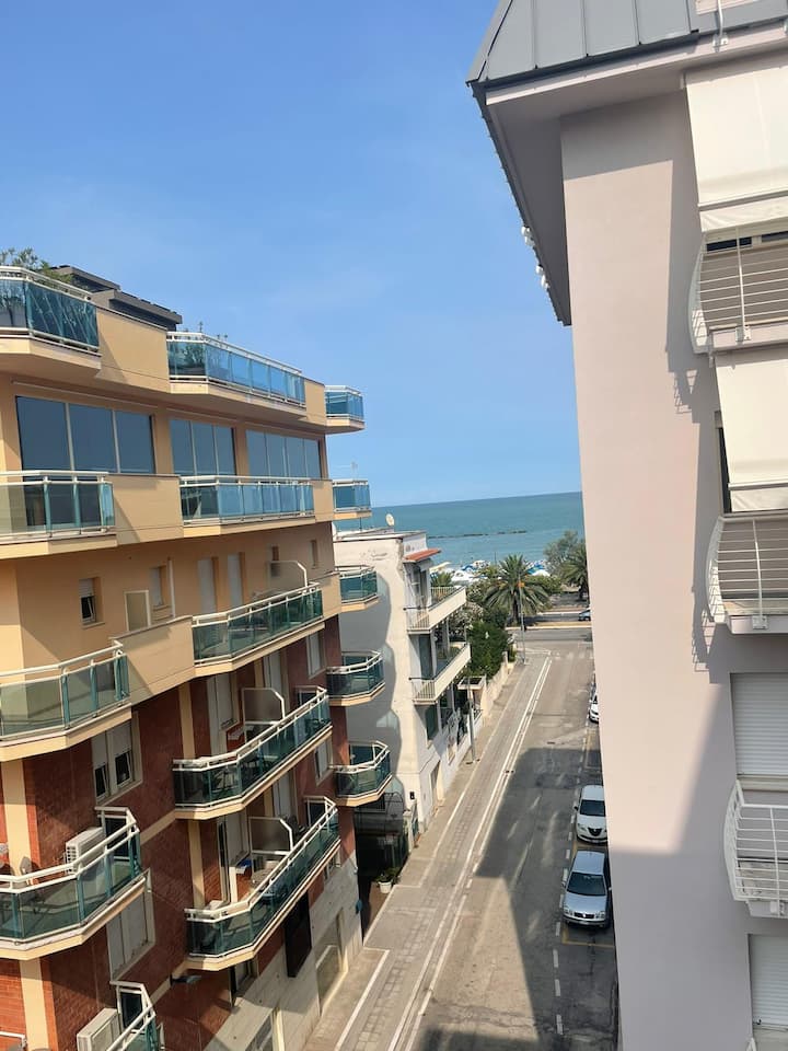 Appartamento A 50 Metri Dal Mare - San Benedetto del Tronto