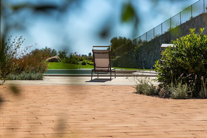 Camera Con Bagno Residence Con Piscina-ginepro - Tortolì