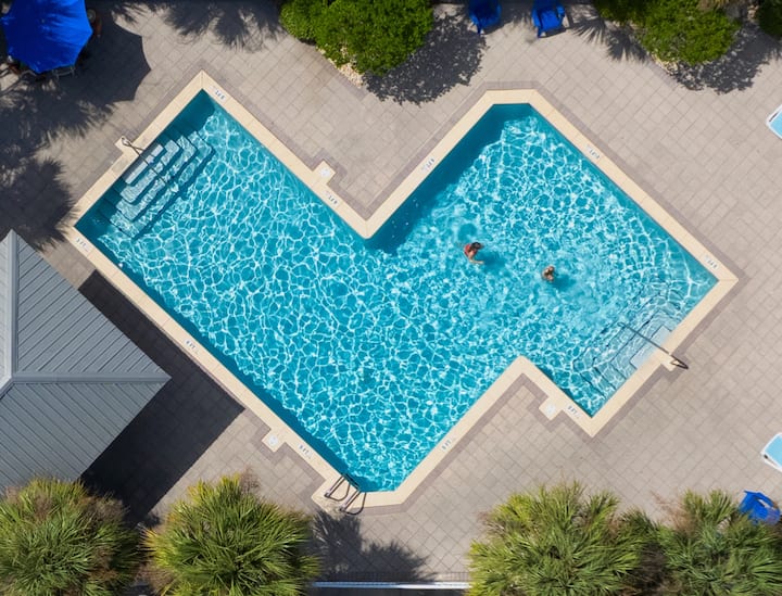 Navarre Beach Condo Walk To Beach-pool -2bed/2bath - Navarre, FL