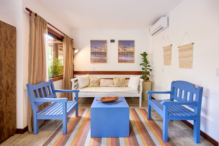 Casa Tiê | Vila Naus - Térrea E Rodeada De Jardim - Paraty