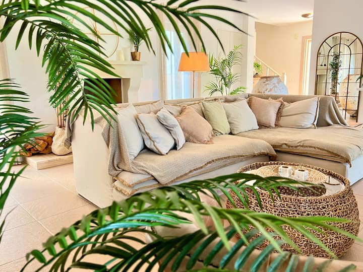 Very Stylish Villa W/pool & Garden In Gocek Hills - Göcek