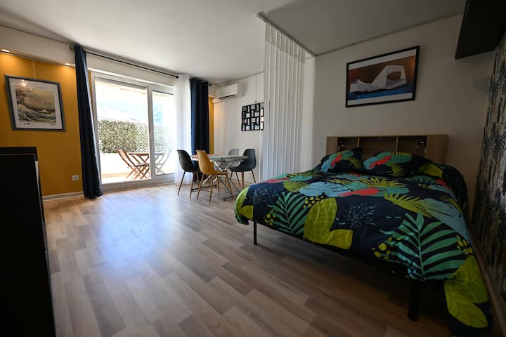 Studio Au Calme Avec Grande Terrasse - Mandelieu-la-Napoule