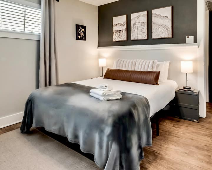 Cozy Flat | Near Fair Park | Arboretum Included - Dallas, TX