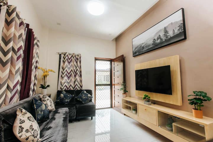 Bahay Ni Mommy With Wifi, Netflix And Cable Tv. - General Santos