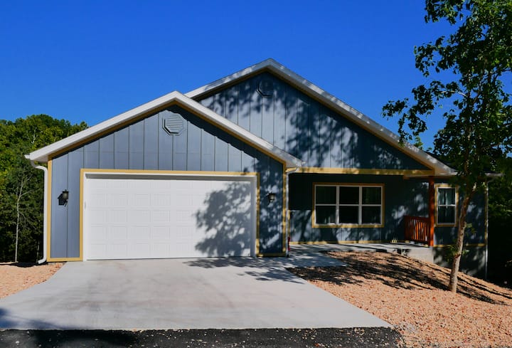 The Blue Ozark: New, Near Back 40, Ev & Wfh Ready - Bella Vista, AR