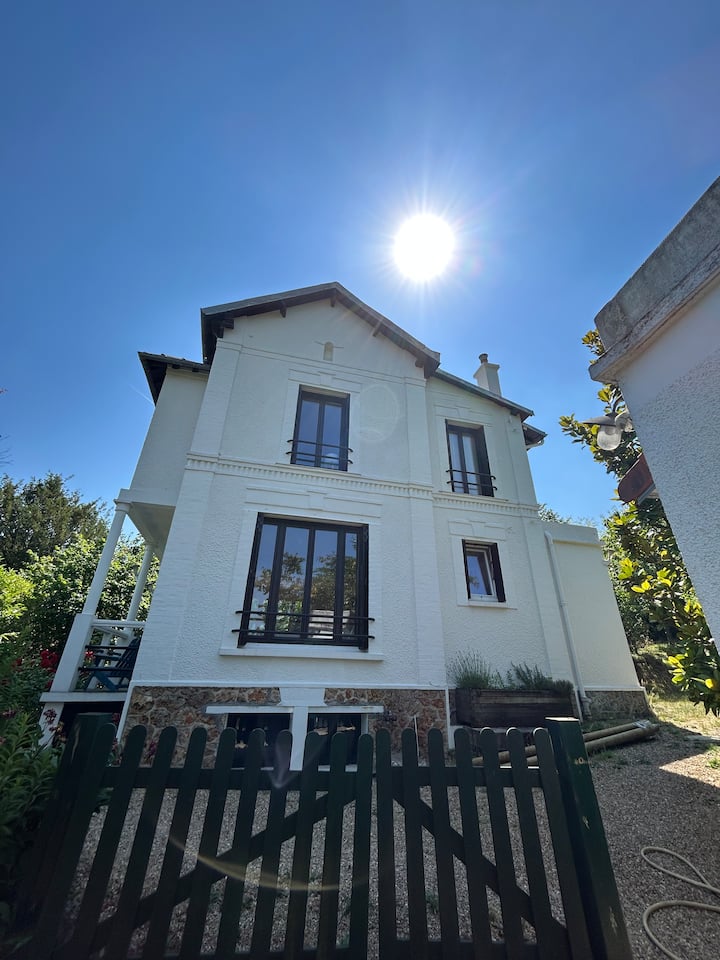 Maison Familiale De Charme - Versailles