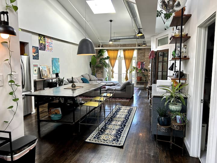Andersonville Skylight Loft - Edgewater - Chicago