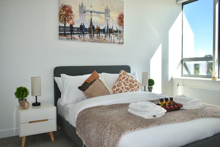 Comfy 2bed 2 Bath Sleeps 4 In Bracknell Citycentre - Bracknell