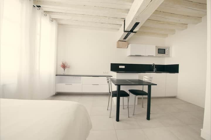 Studio Authentique Entre Le Louvre Et Beaubourg - Paris