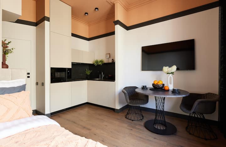 Est. Apartment Chic & Cozy - Riga, Latvia