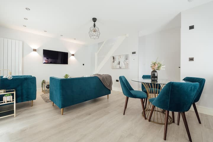 Modern 2bed Home • Short Walk To Station & High St - Dorking