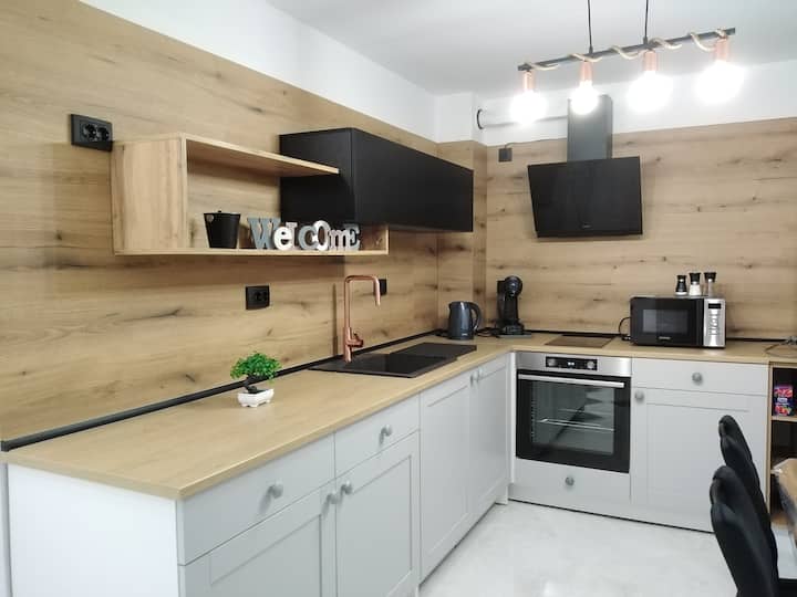 Нов апартамент до морската градина и плажа с гараж - Burgaz