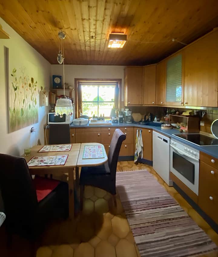 Beautiful Double Room Facing The Front Garden - Preetz