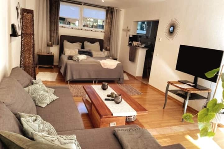 Modernes Appartement Im Grünen - Colonia