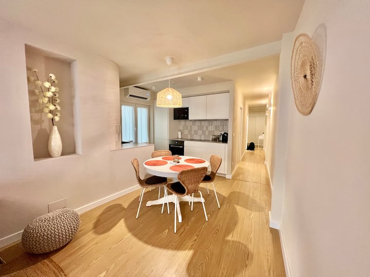 Cozy San Cristobal Apartment In Heart Of Alicante - Alicante