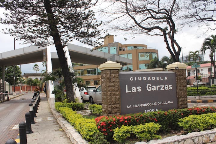 Hermosa Suite En Las Garzas - Guayaquil