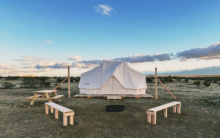 Sojourn Stays: Desert Yurt Retreat - Lancaster, CA