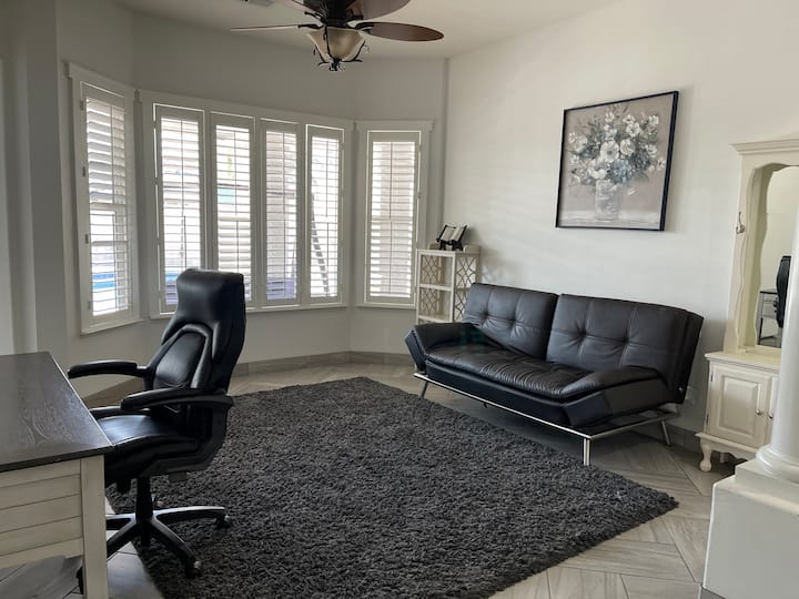 Spacious Home In Southwest Bakersfield - Bakersfield, CA