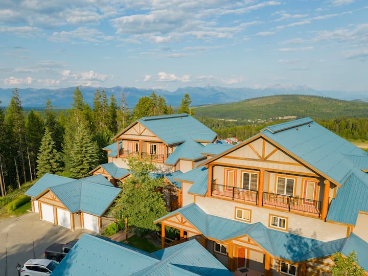 Mountain Magic: Northstar Getaway! Views, Hot Tub! - Kimberley