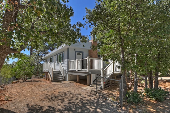 Inyo Happy Place - Big Bear, CA