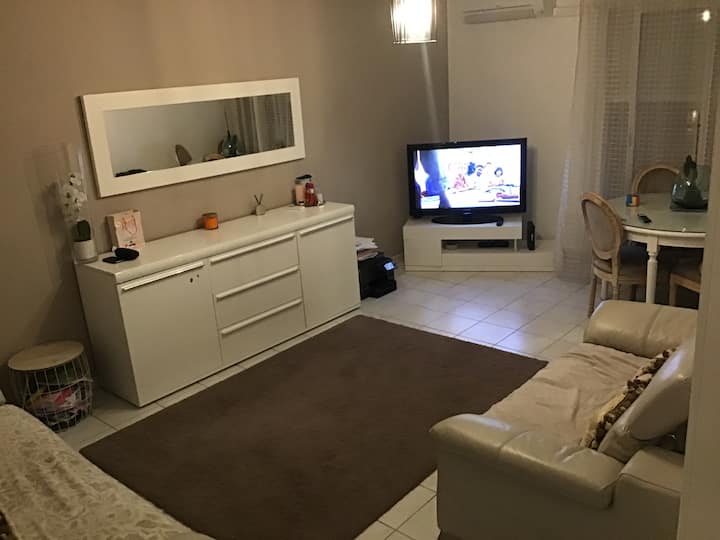 Superbe Appartement Stade Plage Métro Bus 5mn - Marseille