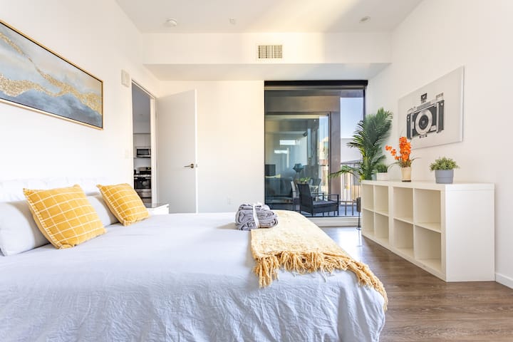 Walk Of Fame! [Pool/jacuzzi/gym] 2 Bed(queens) L13 - Larchmont Village - Los Angeles