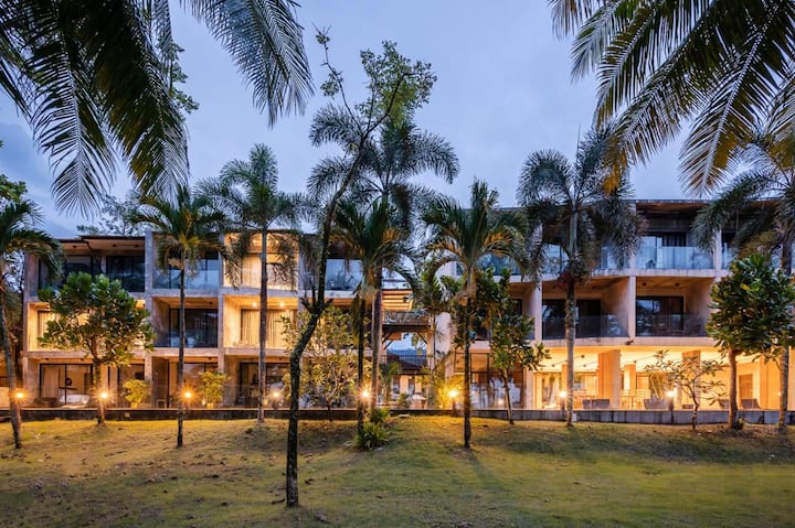 Khao Lak - Party Double Room & Breakfast - Khao Lak