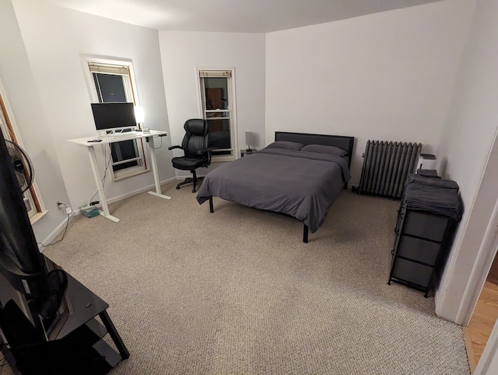 Studio Apartment With Big Kitchen - Ann Arbor, MI