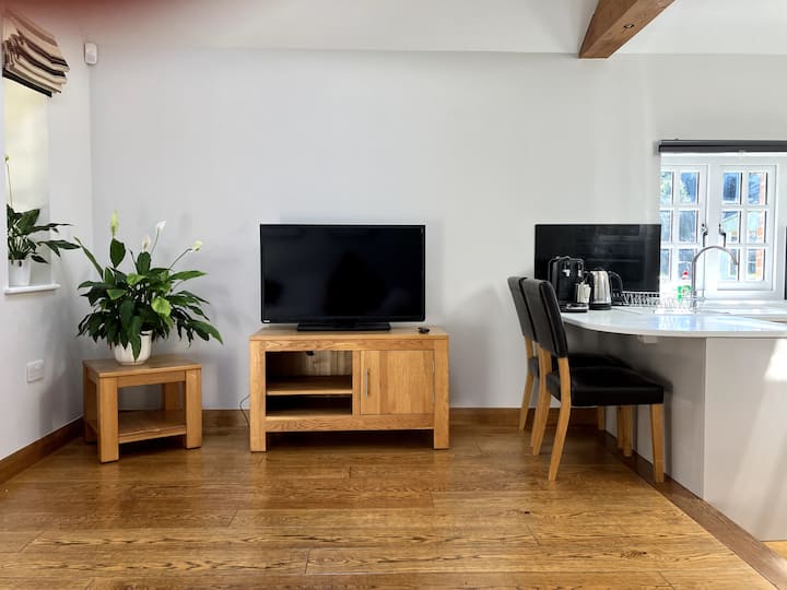 Courtyard Apartment - Bosham