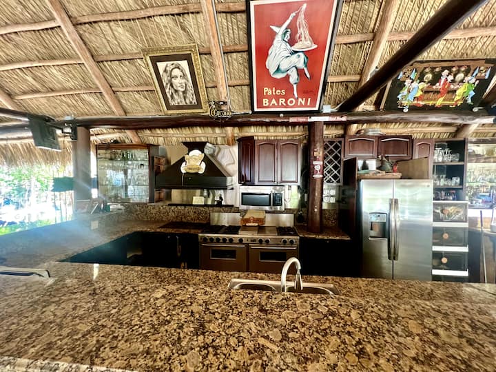 Private Tree House Studio - Broward County, FL
