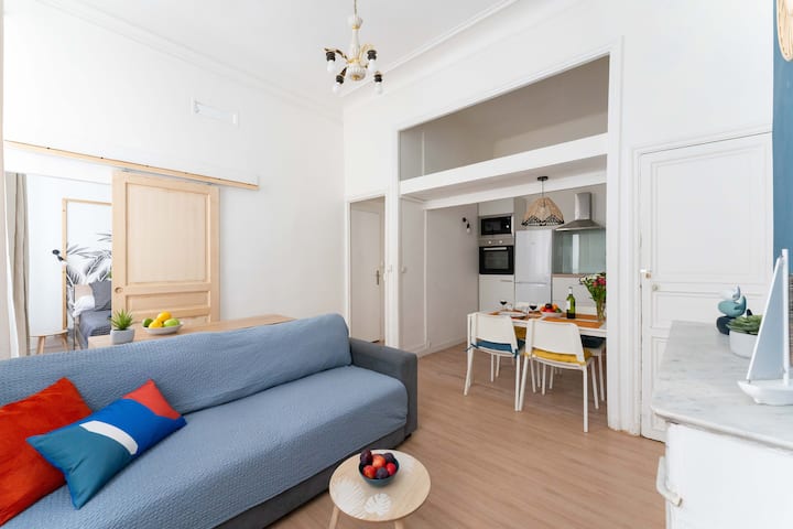 Escapade Marseillaise Près Des Terrasses Du Port - Marseille