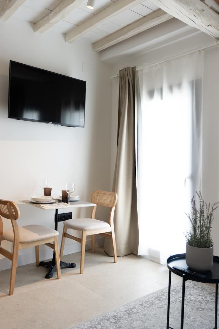 La Antigua Farmacia | 312 Stylish Duplex + Terrace - Cabezuela del Valle