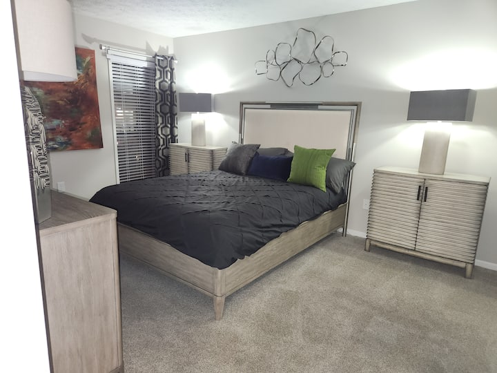 Welcome Home Sandy Springs! - Sandy Springs, GA