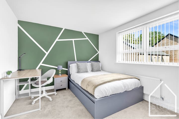 *Last Min* | Spacious | 5 Bed | City Centre - Birmingham