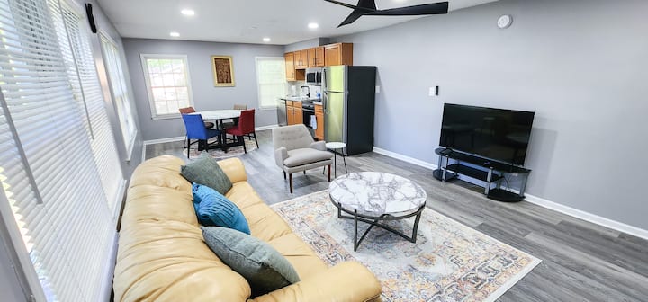 Charming 2-bedroom Retreat - Decatur, GA