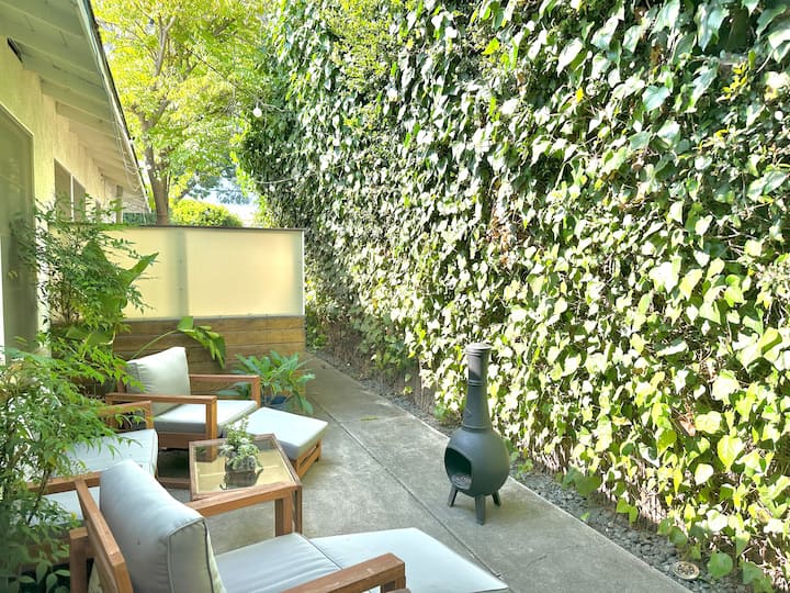 Boutique Cottage Beach Bungalow & Private Patio - Culver City